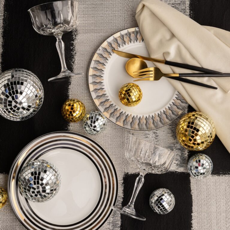 Table Linen Rentals | Luxury Tablecloth Rental Services