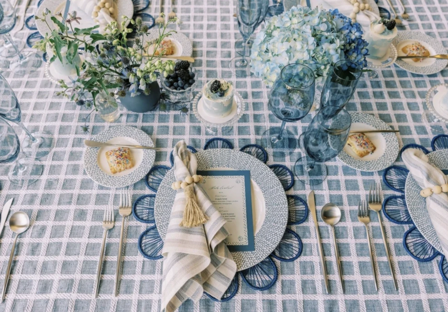 Summer Wedding Color Trends to Incorporate into Your Big Day