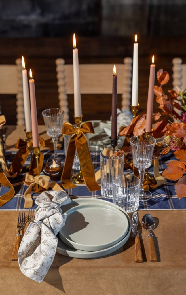 The Best Thanksgiving Day Colors to Transform Your Holiday Gathering