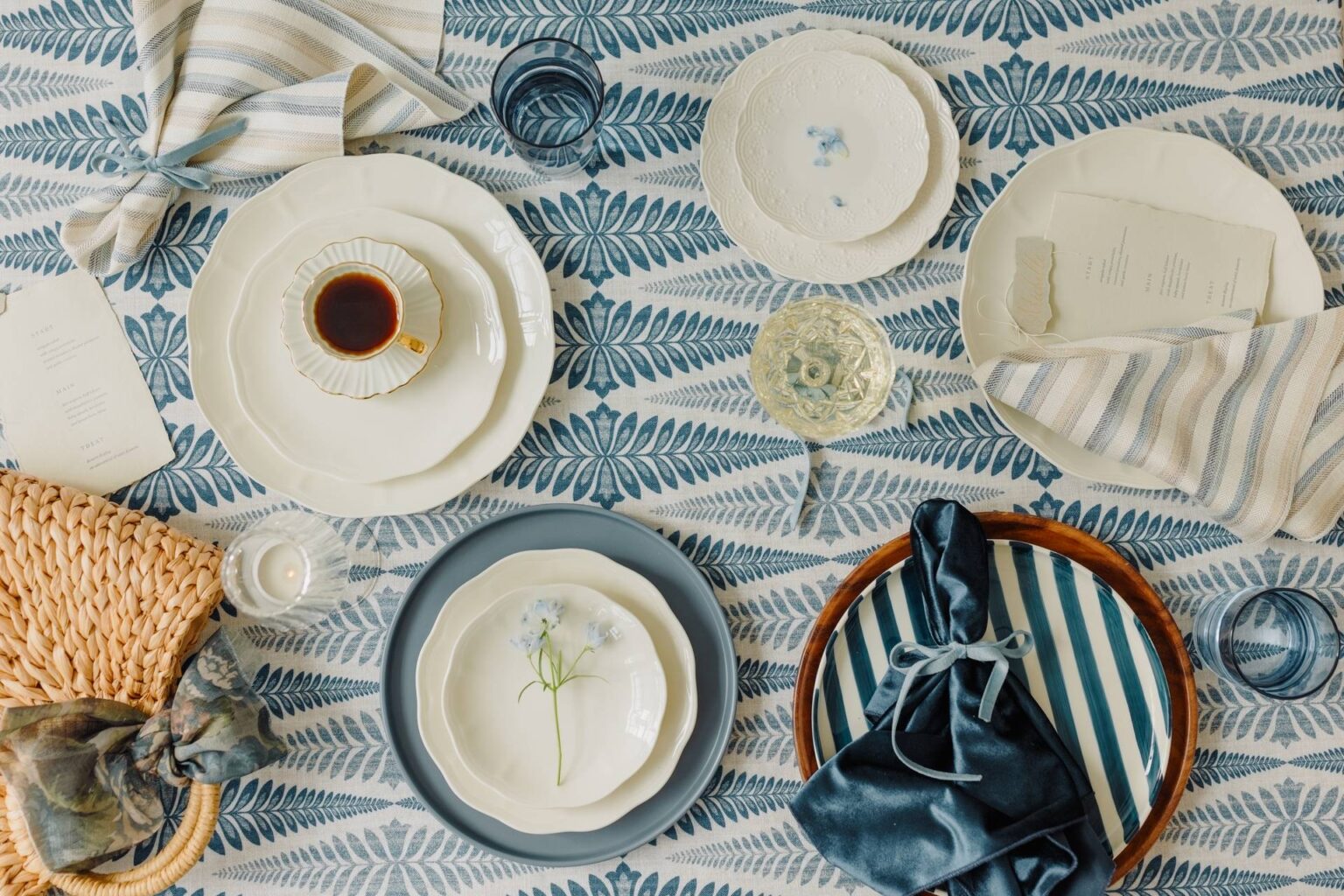 Table Linen Rentals | Luxury Tablecloth Rental Services